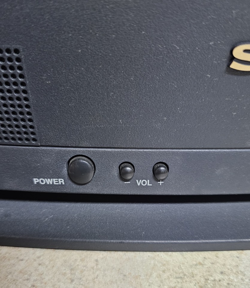 Sharp 27” Inch CRT TV 27L-S100B ( COMES WITH REMOTE) Great For Retro ...