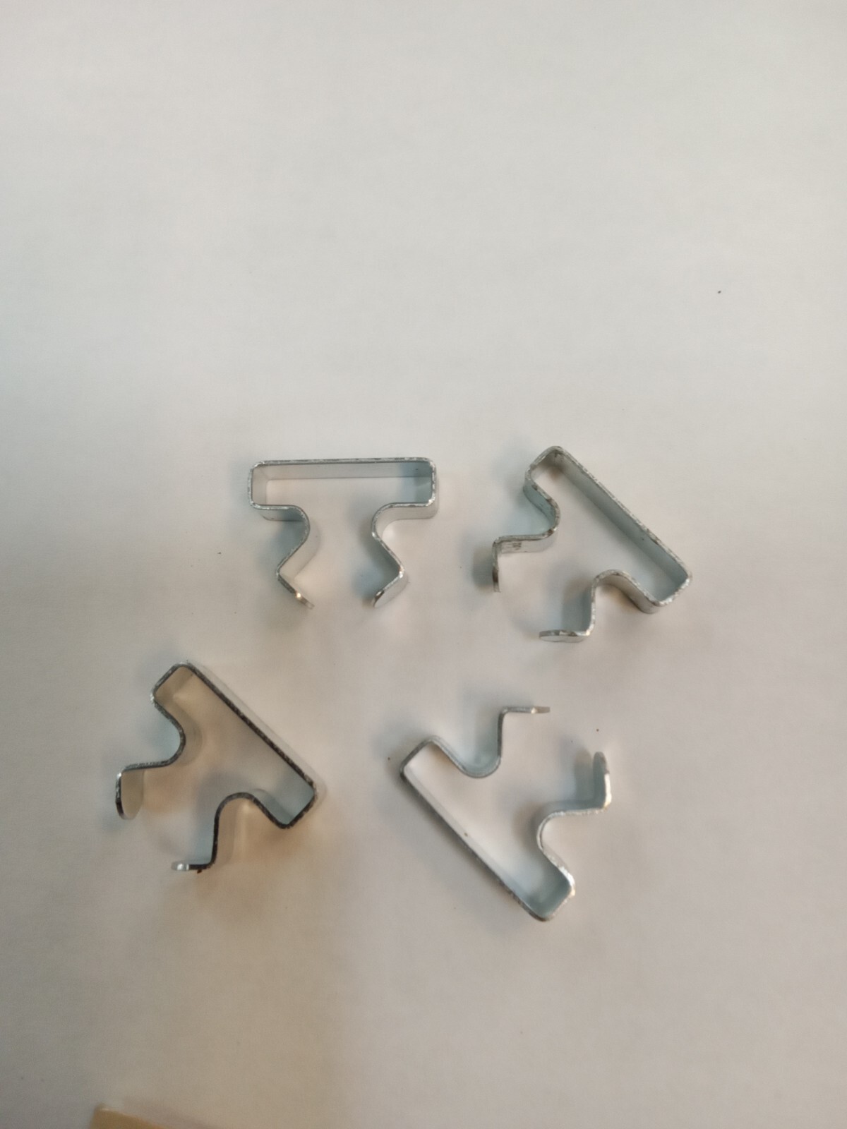 LOT OF 4) LIGHTING FIXTURE COVER CLIPS SNAP IN (12C3 | eBay