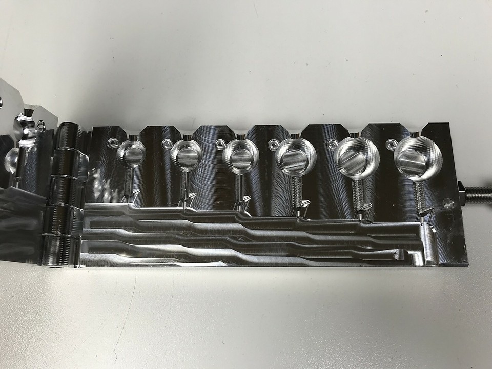 Saltwater Cbal Barbed Jig mold Big eyes 3/4-3oz 32786 Flounder Fluke ...