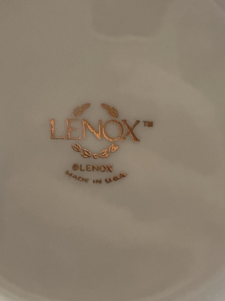 Lenox Ivory Pierced Lace Scroll Vase Gold Trim Ribbed Bone China Made ...