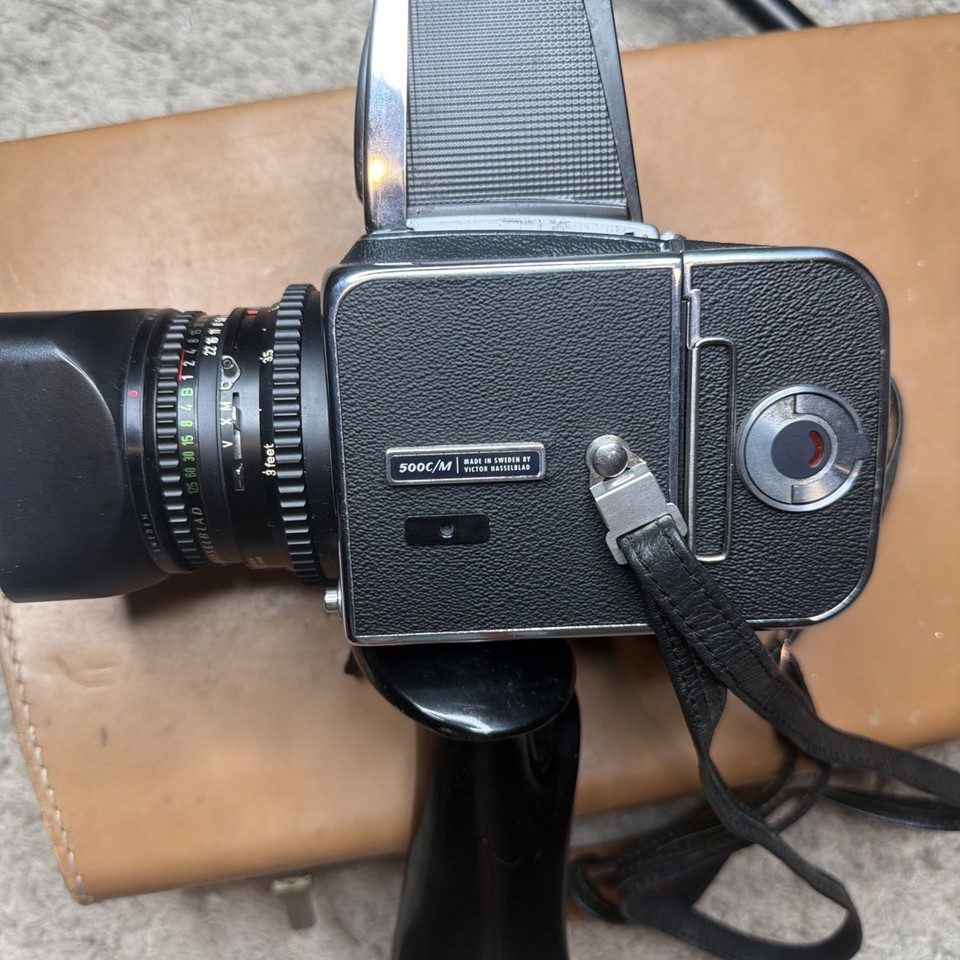 Hasselblad 500C/M Medium Format Film Camera Magazine 80mm Lens Camera ...
