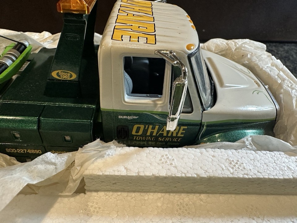 INTERNATIONAL WRECKER TOW TRUCK O'HARE TOWING F1ST GEAR, SCALE 1/34 | eBay