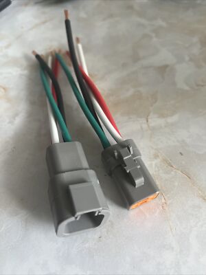 Connectors - 4 Pin Wire Connector