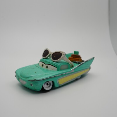 Disney Pixar Cars Road Trip Flo Loose Flo With TOW BALL 1:55 RD Read | eBay