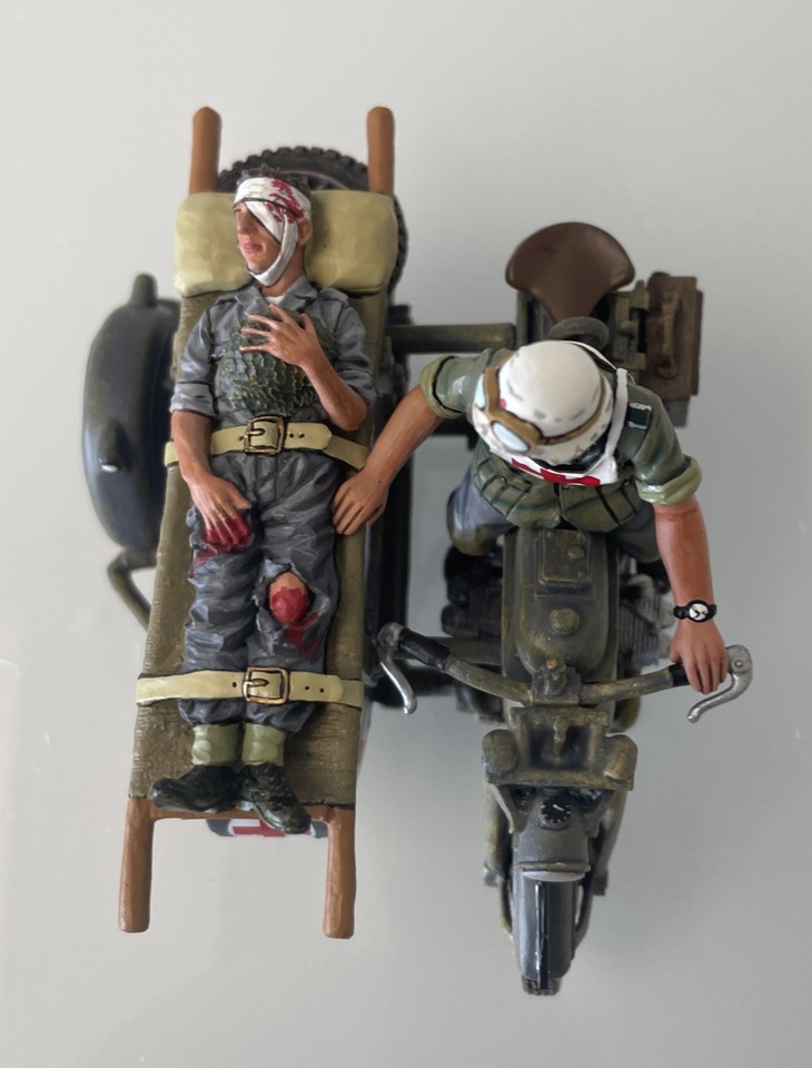 King & Country WS097 WW2 German Waffen SS Medic Evac Motorcycle Combo ...