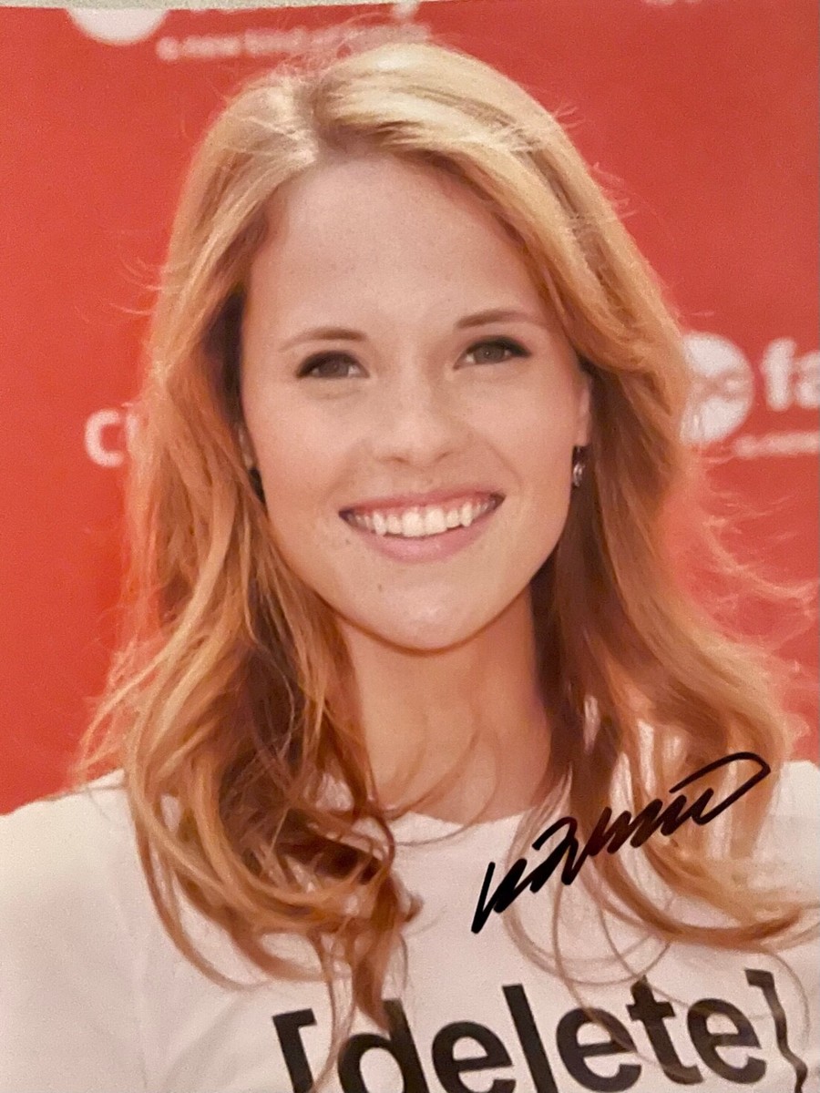 Katie Leclerc Signing