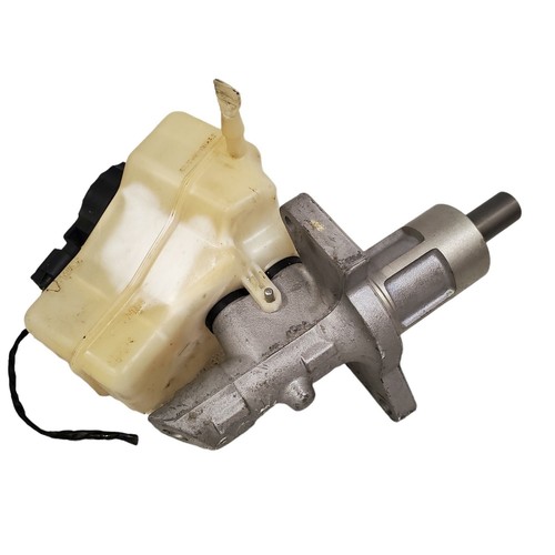 2007 - 2013 2008 BMW 335I Master Cylinder with Reservoir OEM ID ...