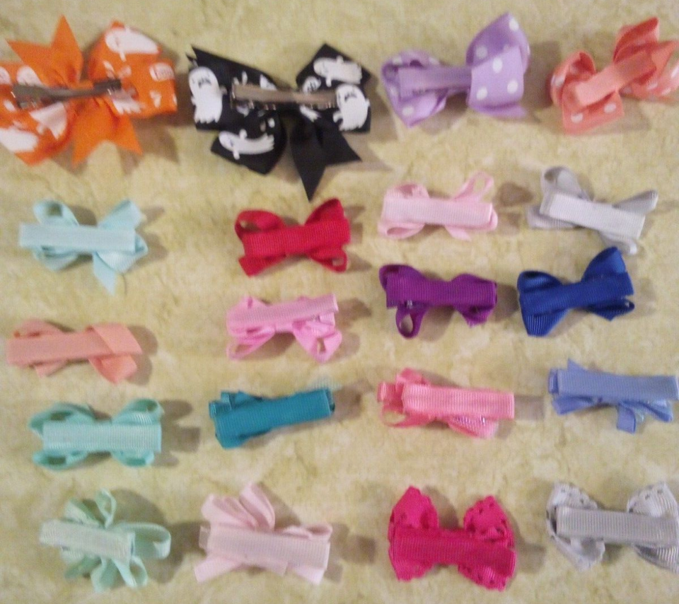 Lot of 20 Little Clip Bows Random Colors Random Bows | eBay