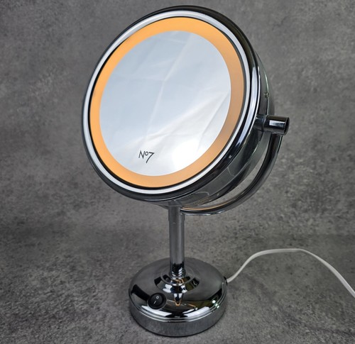 Boots No7 Mirror 5 x Magnifying Make-up Beauty Lamp | eBay.de
