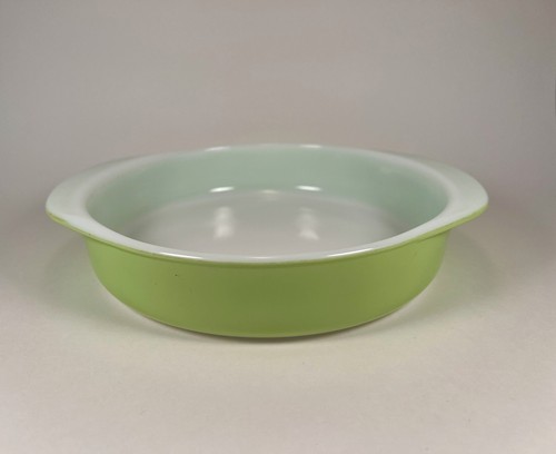 Vintage Pyrex 221 Round 8” Lime Green Cake Pie Casserole Pan Baking ...