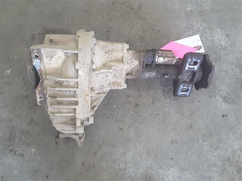 2007-2008 Chevy Avalanche 1500 Front Axle Differential Carrier 3.73 ...