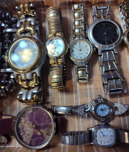 Large Watch Lot Vintage To New Madison, Sergio Valente, Black Hills ...