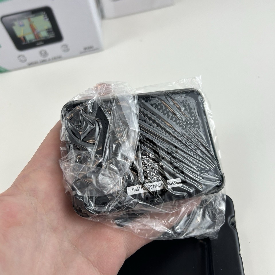 Binatone R350 Sat Nav GPS Receiver UK Ireland Map Brand New Open Box ...