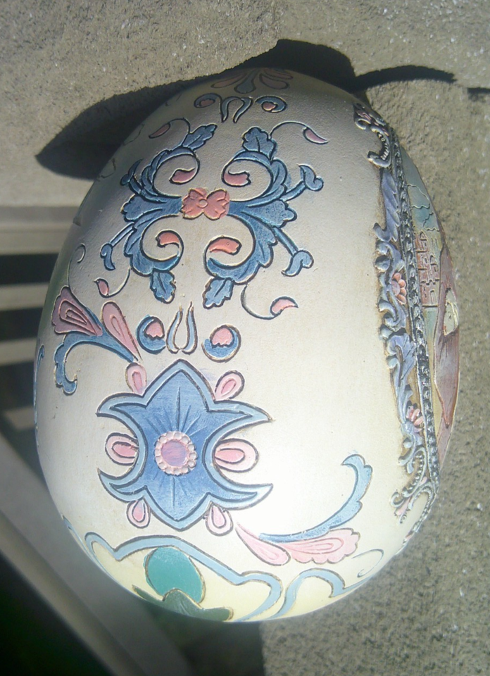 Good Shepherd Egg w/ Jesus w/Lamb Easter. Label on Bottom "QC - 09" | eBay