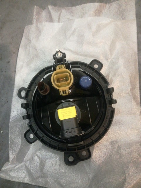 2014 BMW Mini F55 Front Right Fog Light / Lamp 63177298332 for sale ...