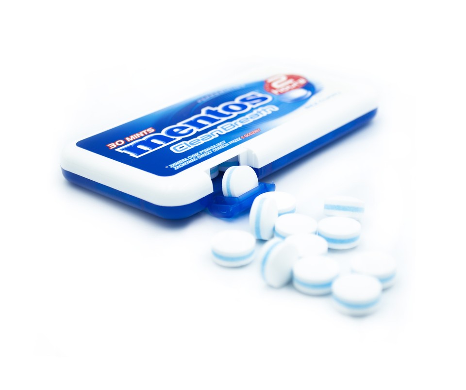 Mentos Clean Breath Peppermint Mints Family Pack 12x21g Sugar Free ...