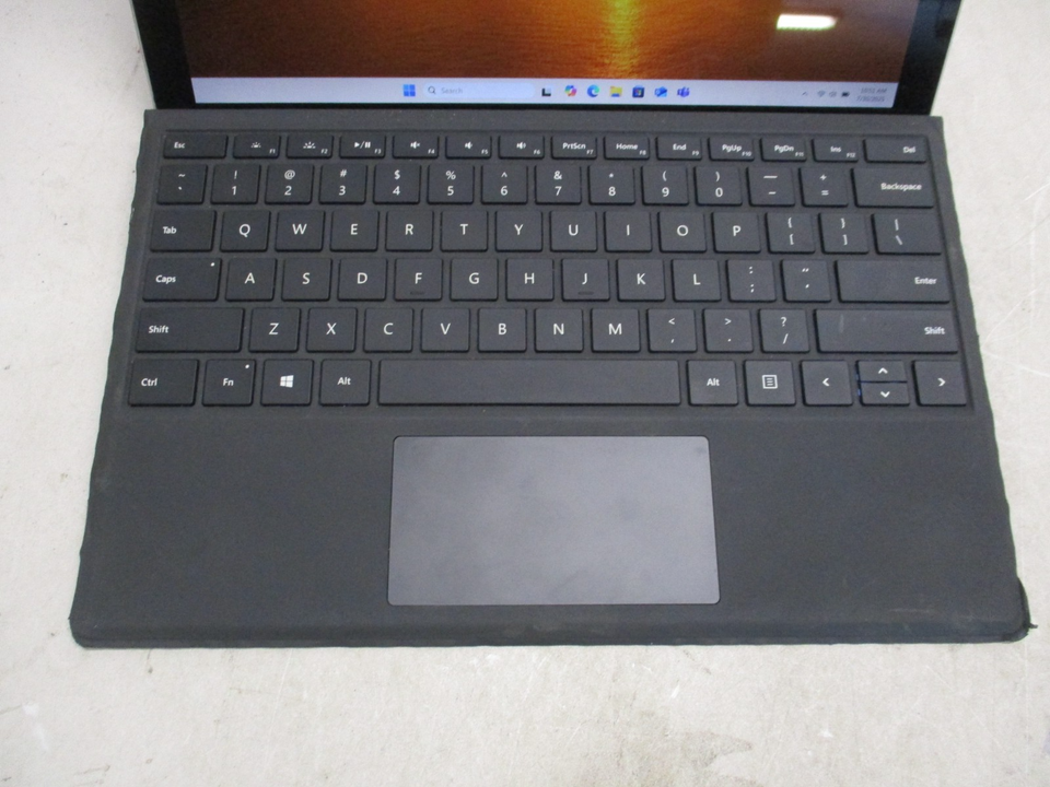 Microsoft Surface Pro 6 1796 Intel Core i7-8650U @ 1.9GHz 16GB Ram ...