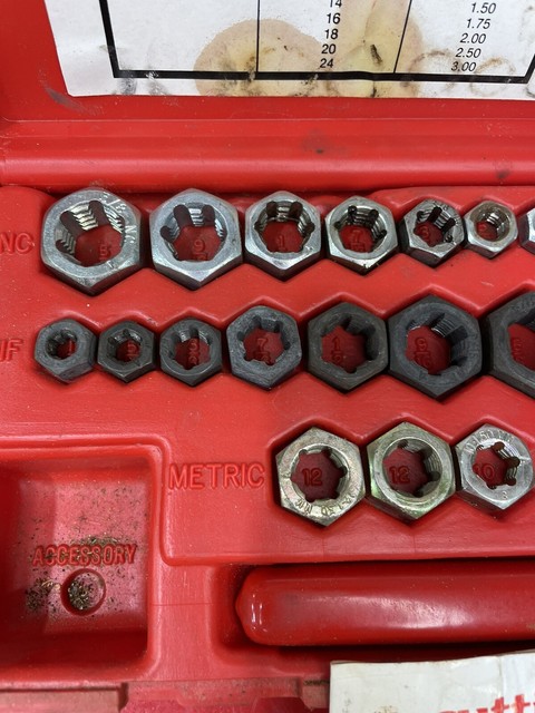 Snap-on RTD33 Fractional and Metric Rethreading Set Thread Chasers for ...