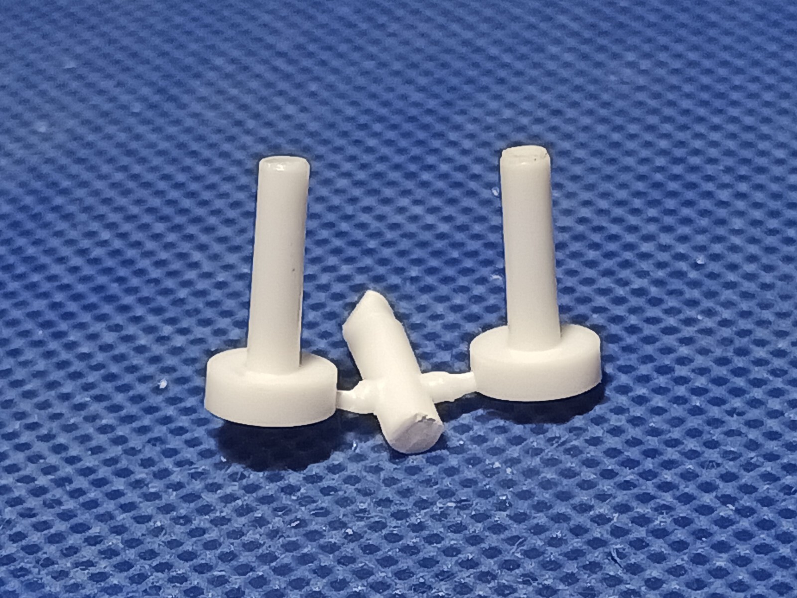 🌟 Chassis Pins 1969 Ford Galaxie 1:25 Scale 1000s Model Car Parts 4 ...