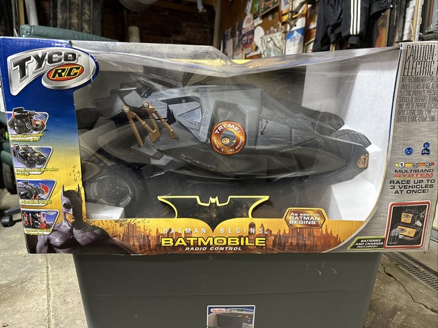 Batman Begins Radio Control Batmobile Tumbler 1 6 TYCO RC CIB for sale ...