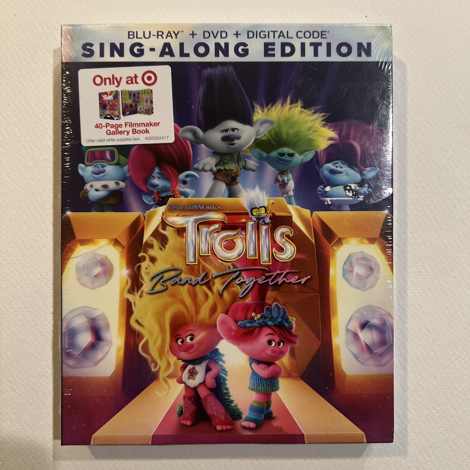 NEW! TROLLS BAND TOGETHER Sing-Along Ed | Grelly USA