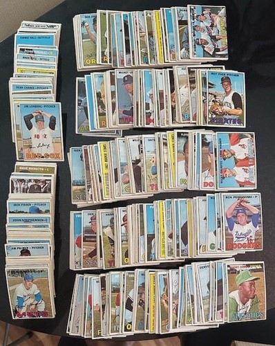 1967 Topps Baseball Near Complete Set Cards 526/609 ungraded as ...