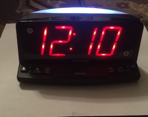 SHARP ALARM CLOCK Jumbo BLUE LED DISPLAY High/Low Brightness Electric ...