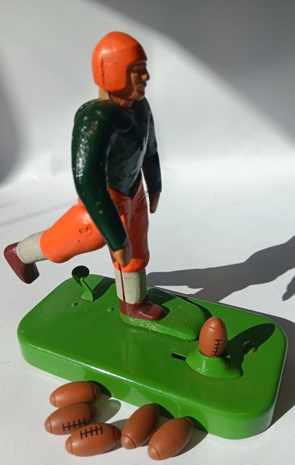 VTG Cast Iron Footballer toy 1920's WOOLSEY cast iron mechanical ...