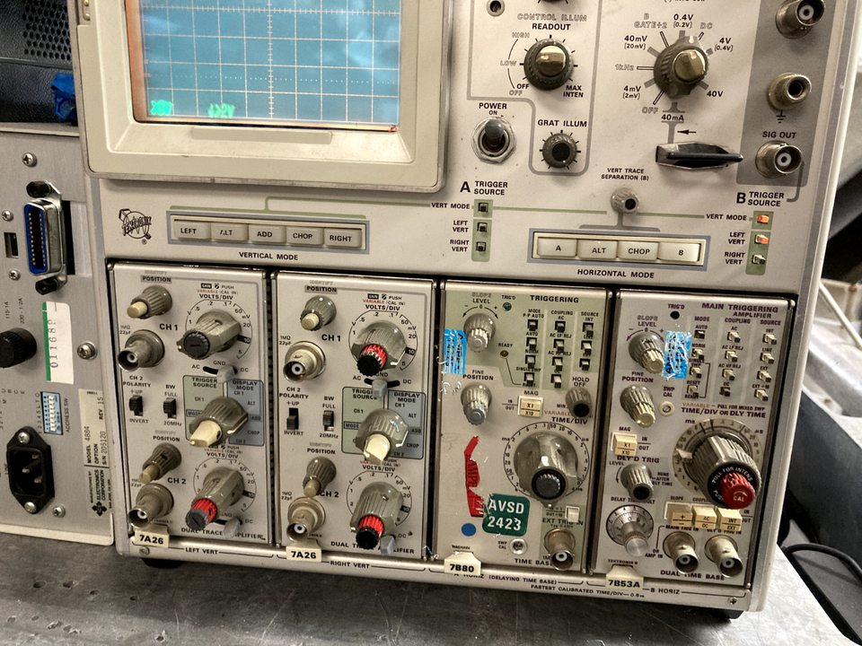 TEKTRONIX 7904 Oscilloscope w/ 2* 7A26, 7B80, 7B53 For Parts | eBay