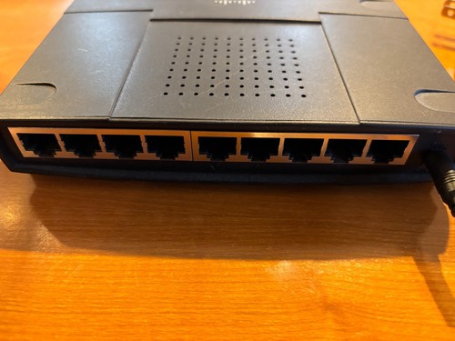 Cisco Linksys EZXS88W ver.3.4 10/100 8-Port EtherFast Workgroup Switch ...