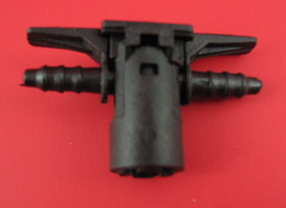 6.7L Ford Powerstroke Fuel Injector Return Fitting fits injectors 2 and ...