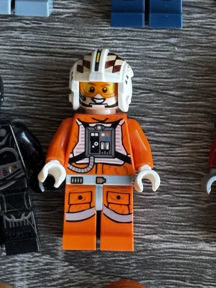 LEGO Star Wars Minifigure lot CLONES + Rare figs And Parts | eBay