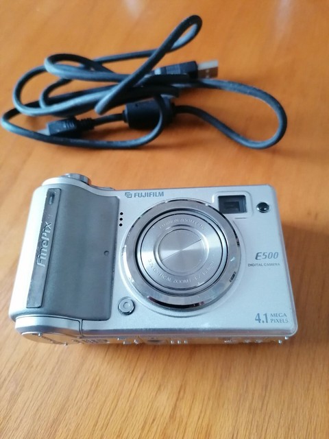 Fujifilm Finepix E Series E500 4.1MP Digital Camera - Silver for sale ...