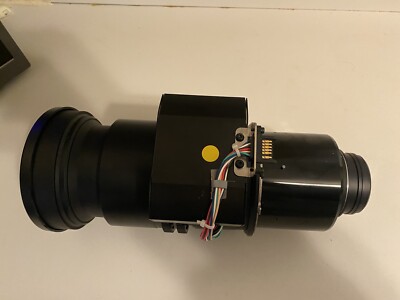 DIGITAL PROJECTION TITAN PROJECTOR LENS SHORT THROW 105-610 1.39-1.87:1 ...