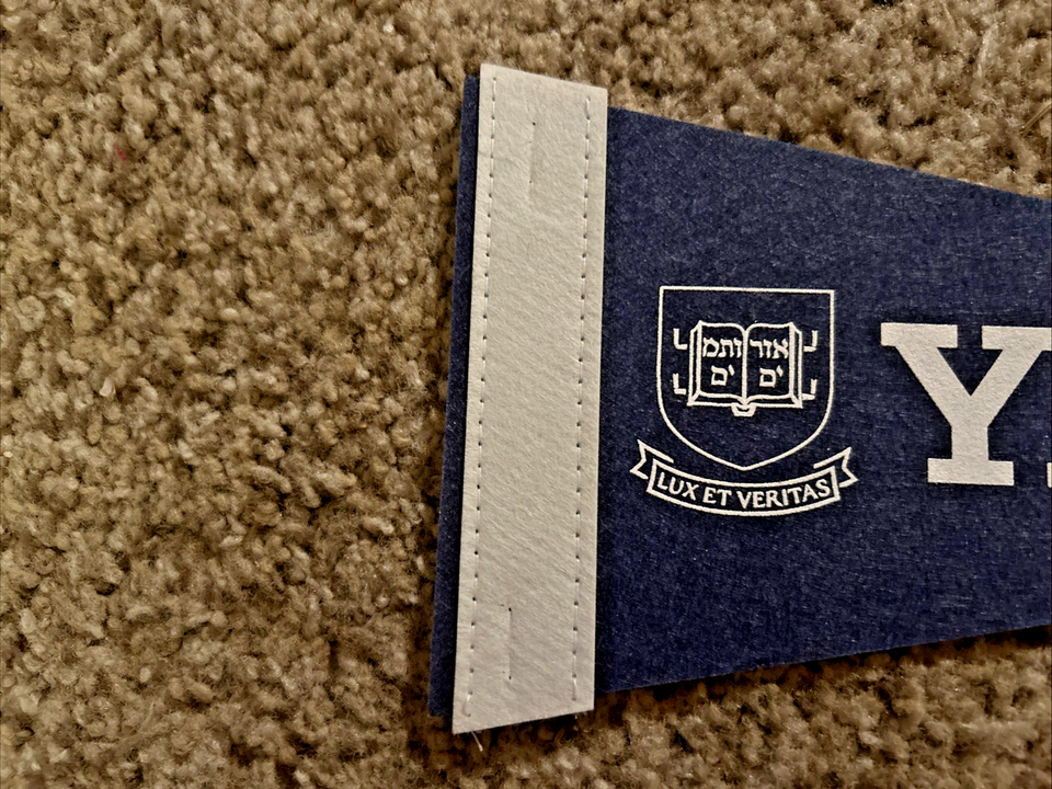 YALE UNIVERSITY PENNANT Crest Felt Banner Lux Et Veritas 15” Long | eBay