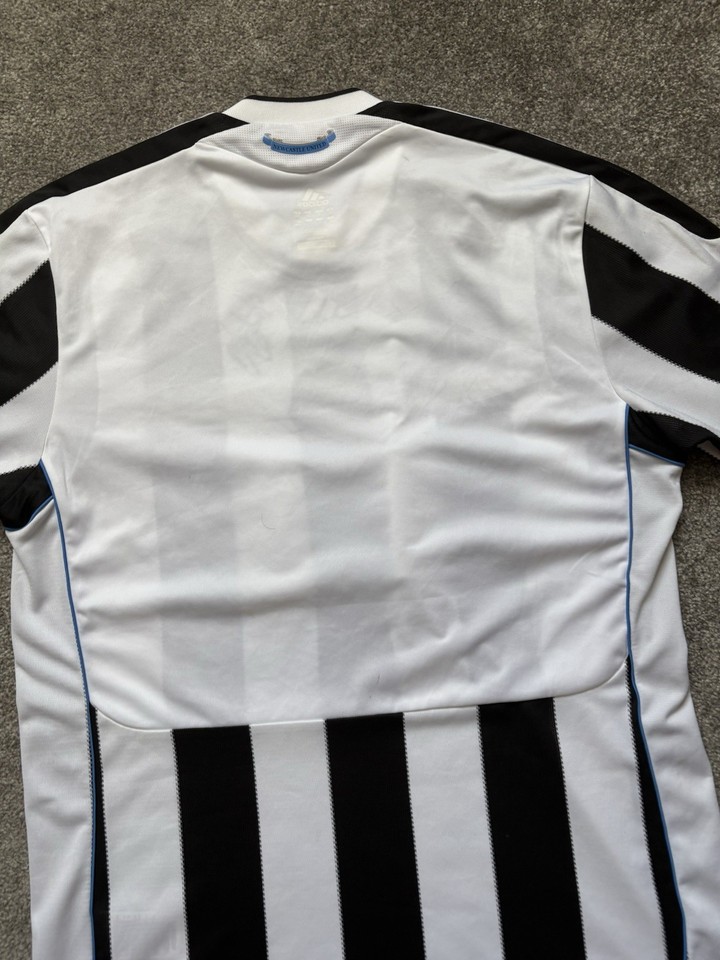 Newcastle United 2009 Bobby Robson Shirt Signed By Ryan Taylor & Kevin ...