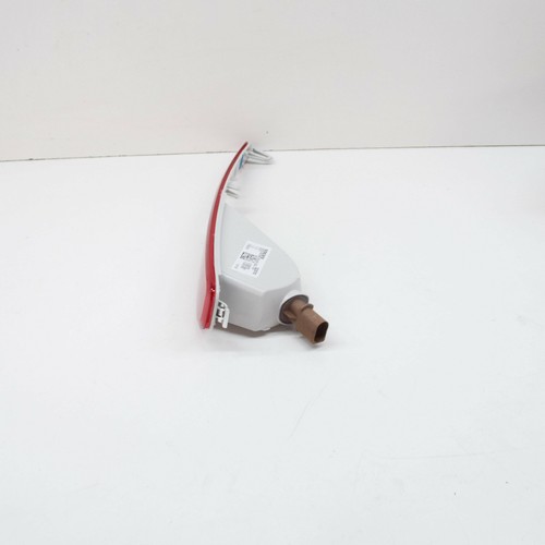 NEW VOLVO XC40 REAR RIGHT FOG LIGHT ASSEMBLY 32228783 | eBay