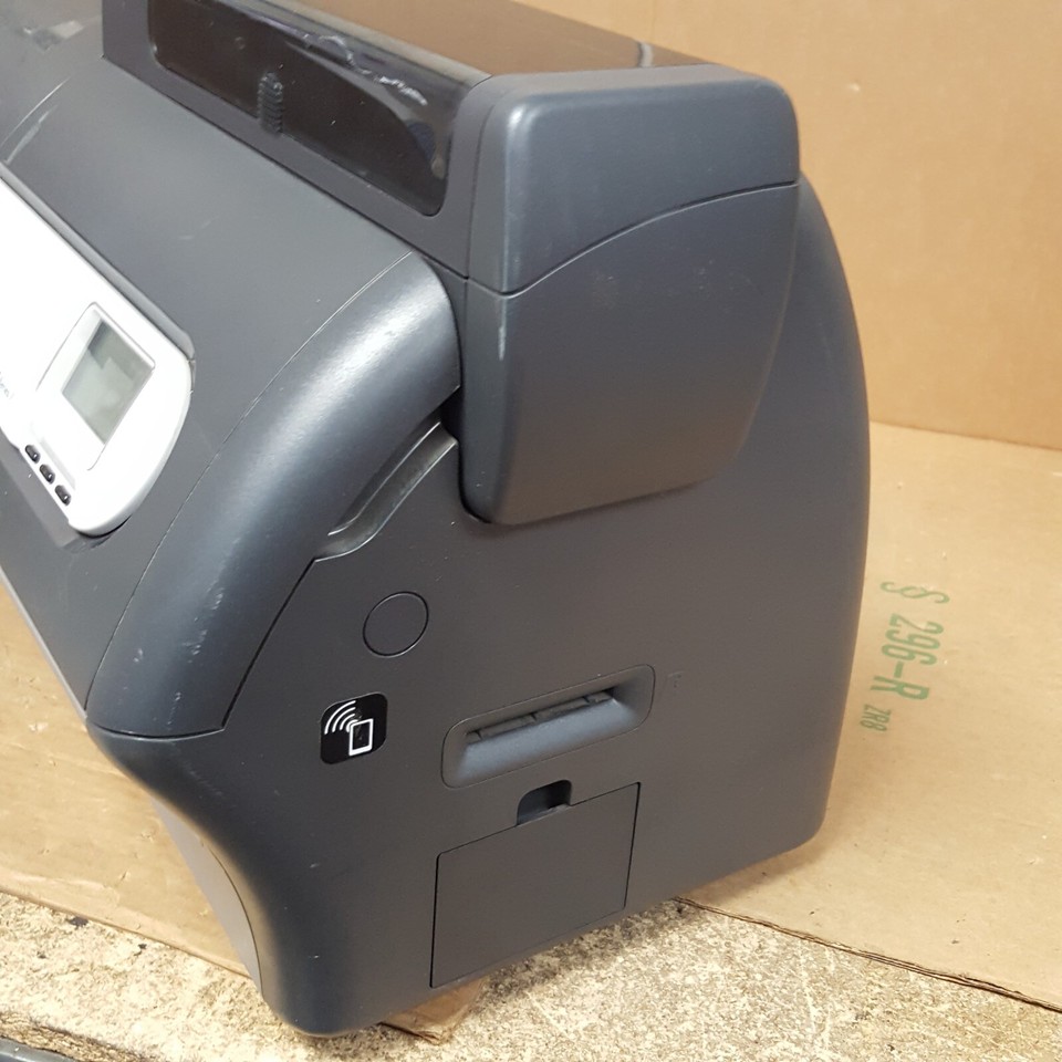 Zebra ZXP Series 7 Thermal ID Card Printer Z72-000C0000US00 *See Pics ...