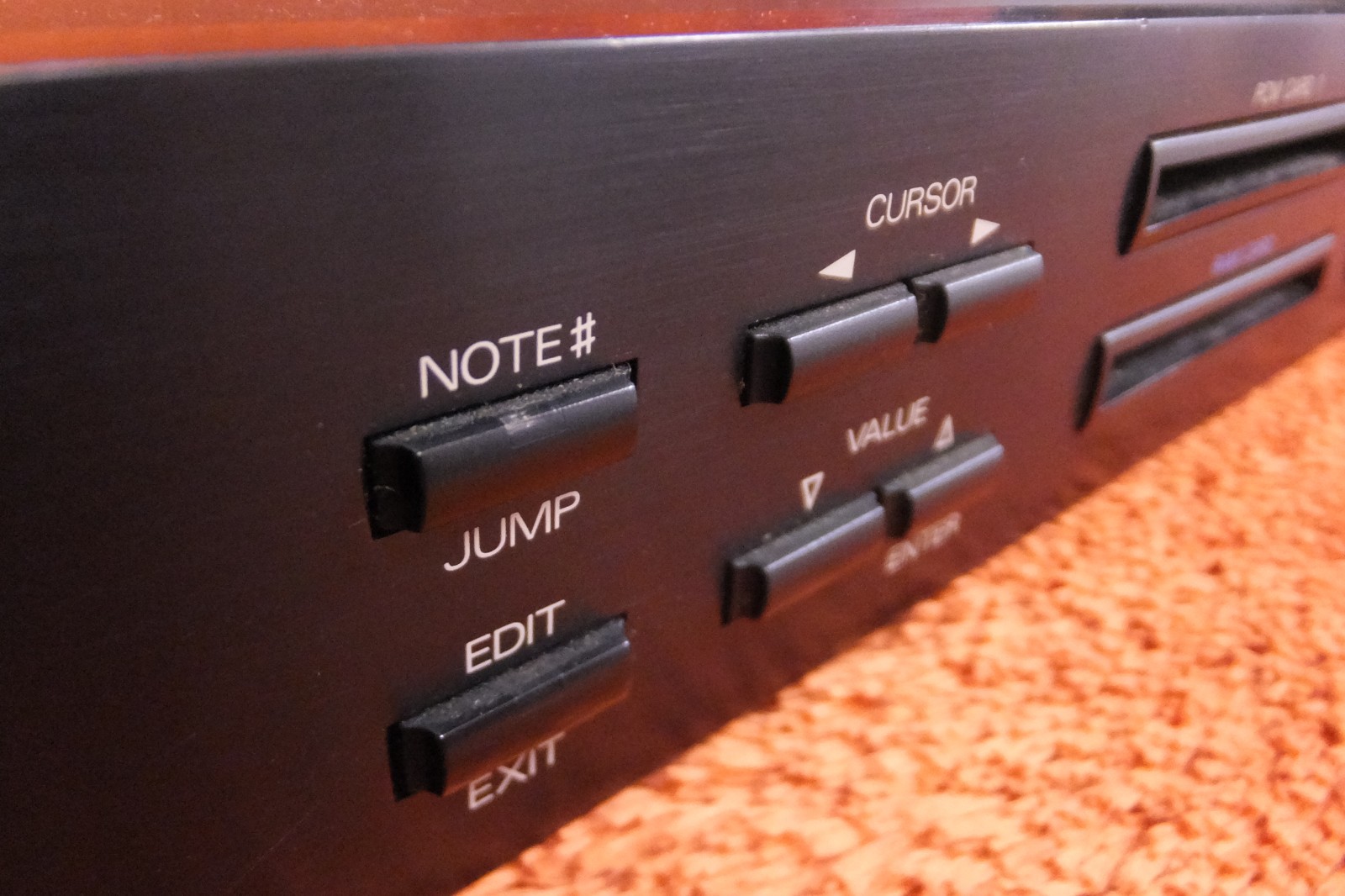 USED Roland R-8M Total Percussion Module Rack U088 180608 | eBay