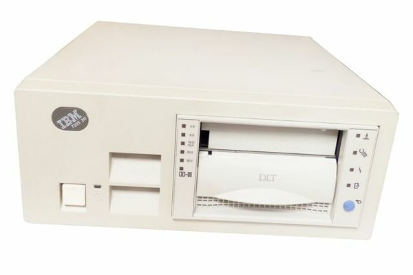 IBM - Tape drive DLT ( 35 GB / 70 ) DLT7000 SCSI external (7205-311 ...