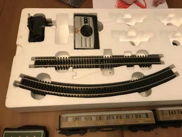 Hornby GWR Passenger & Freight Train Set original+ Extra Tracks ...