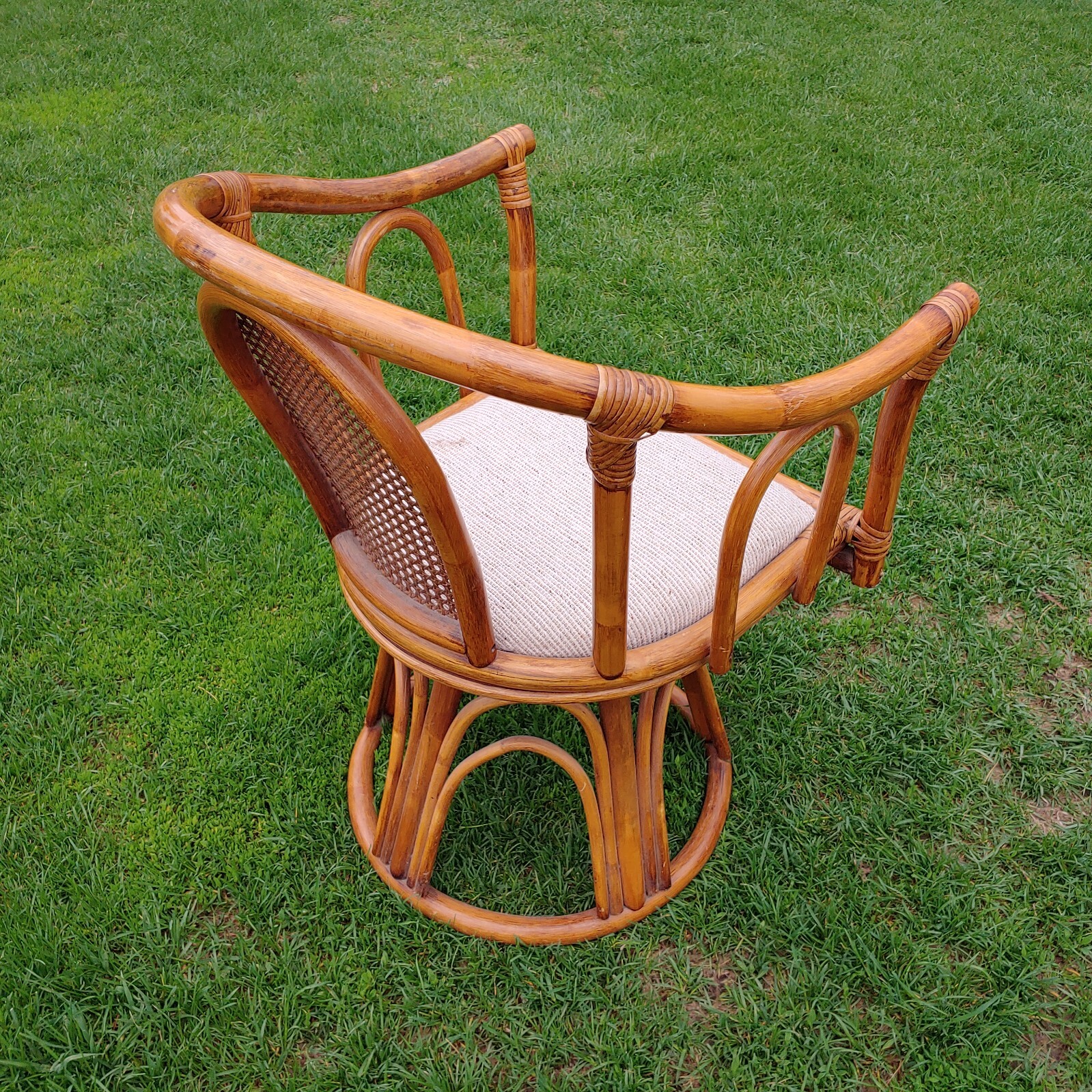 Vintage Swivel Rattan Chair Bentwood Cane Back Willow and Reed Henry ...