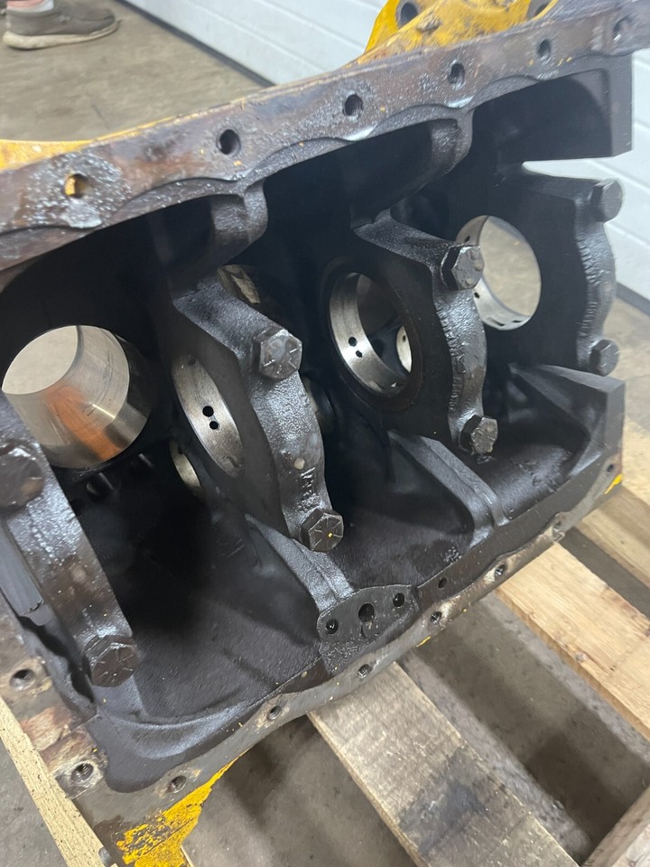 Ford 231 Gas Tractor Engine Block D5NN6015F 3000 | eBay