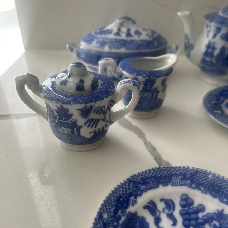 Vintage Miniature Childs Blue Willow Tea Set 19 Pieces Made In Japan | eBay
