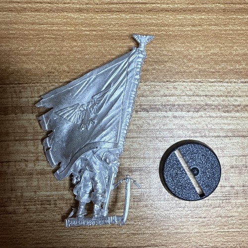 Vostroyan Standard Bearer Firstborn Imperial Guard - Warhammer 40k ...