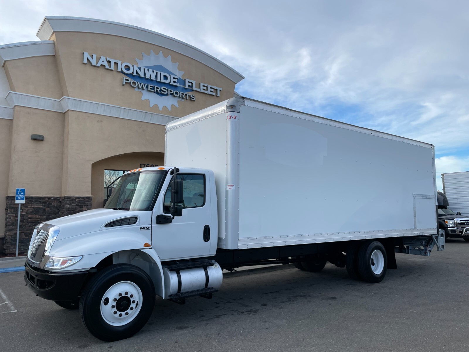 2020 International MV 607 Diesel Box Truck Cummins 6.7 Liter 240 HP ...