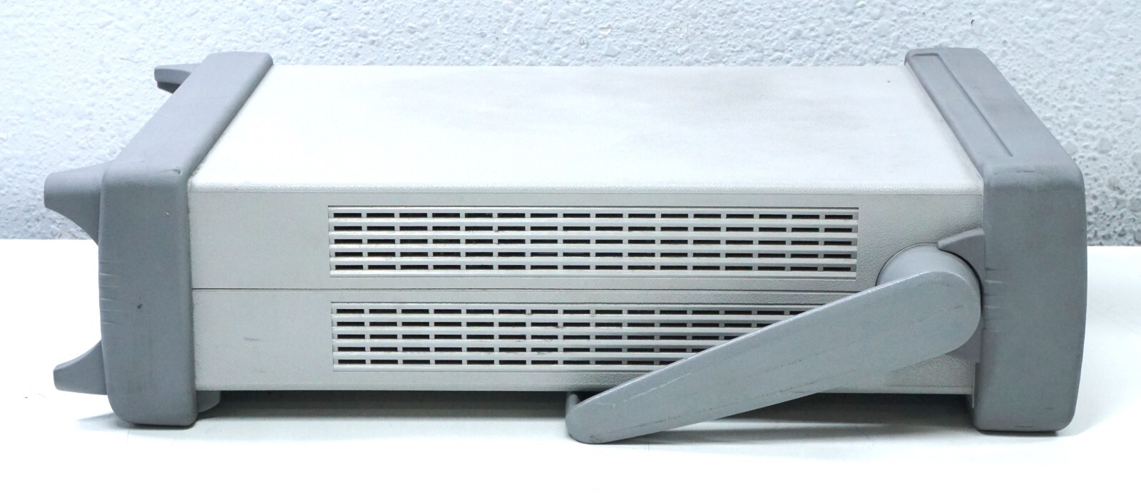 HP Agilent Keysight 11713B Benchtop / Portable Attenuator Switch Driver ...