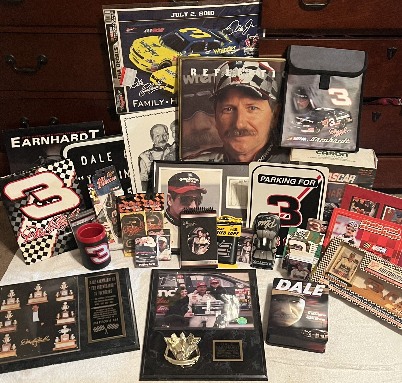 dale earnhardt lot Of (25) Separate collectibles Cards,posters,placards ...