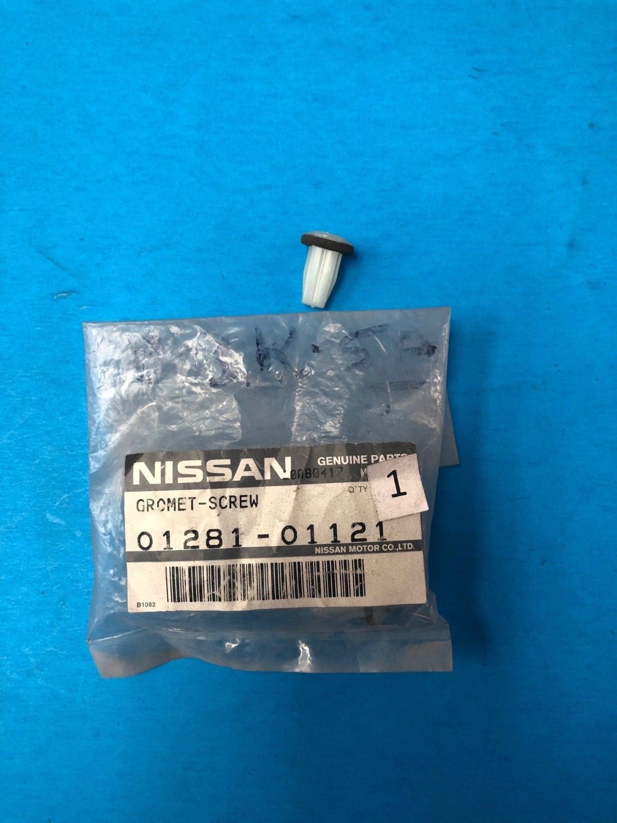 Genuine Infiniti Nissan 0128101121 Grommet Screw Licence Plate Lamp ...
