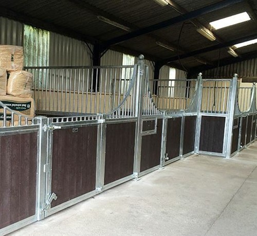 Tigerboard 32mm | Quality Plastic Tongue & Groove Stable Boards ...